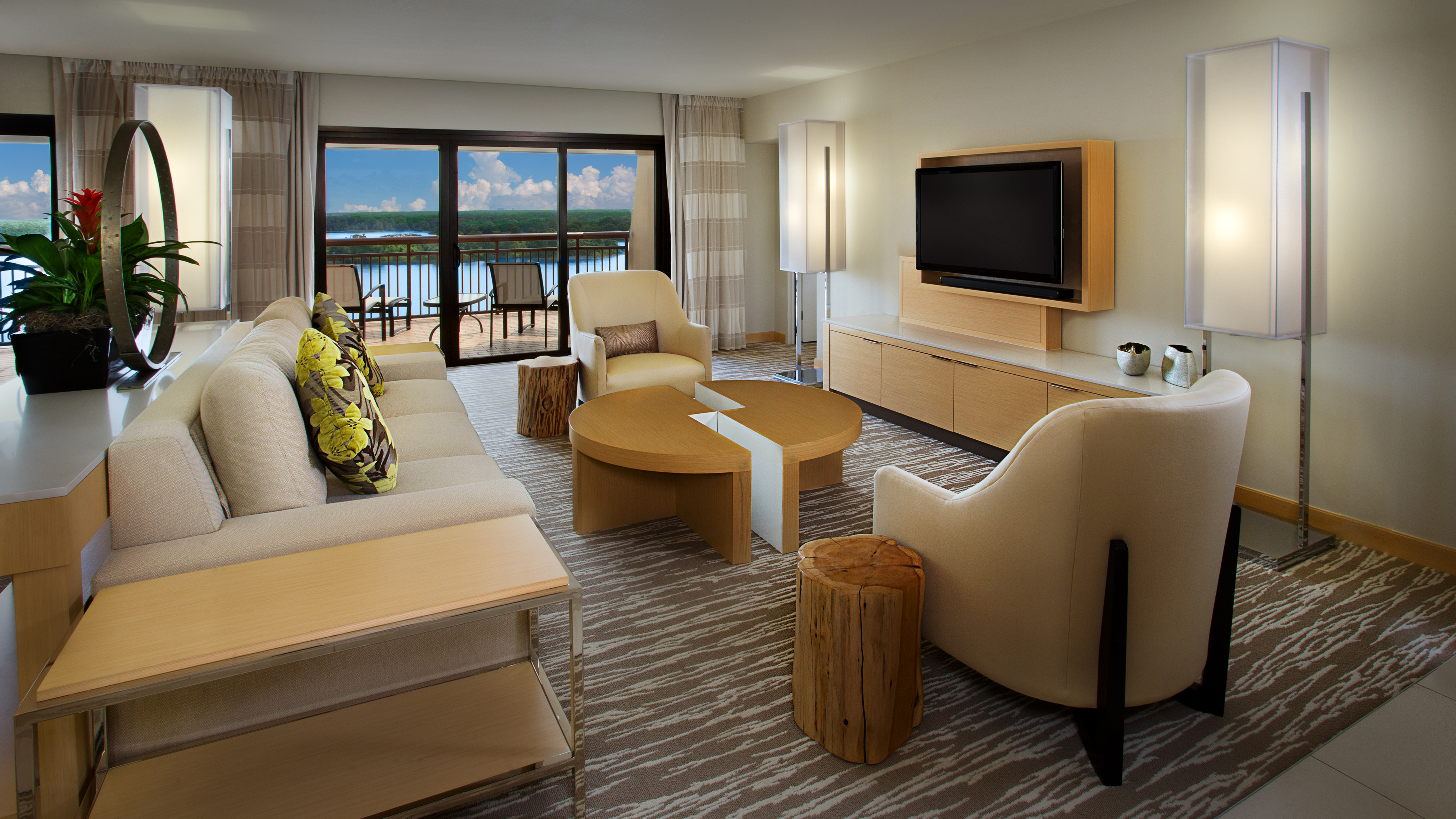 Bay Lake View - 1 Bedroom Suite - Club Level | AttractionTickets.com