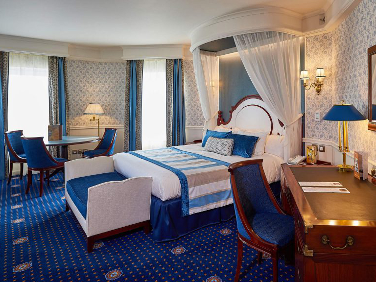 Compass Club Suite | AttractionTickets.com